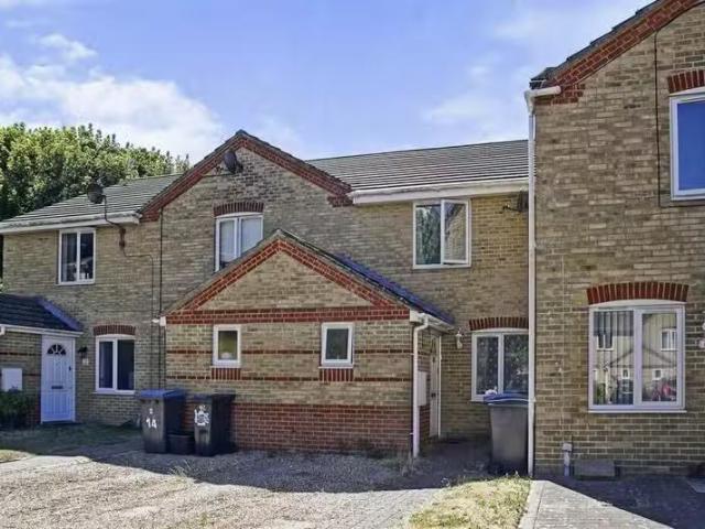 3 bedroom terraced house for rent in St Bartholomew Close, Dov.