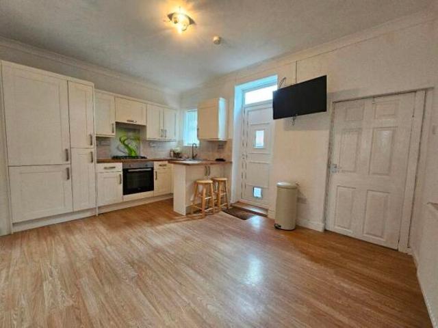 3 bedroom terraced house for rent in St. Germain Street, Farnworth, Bolton, BL4