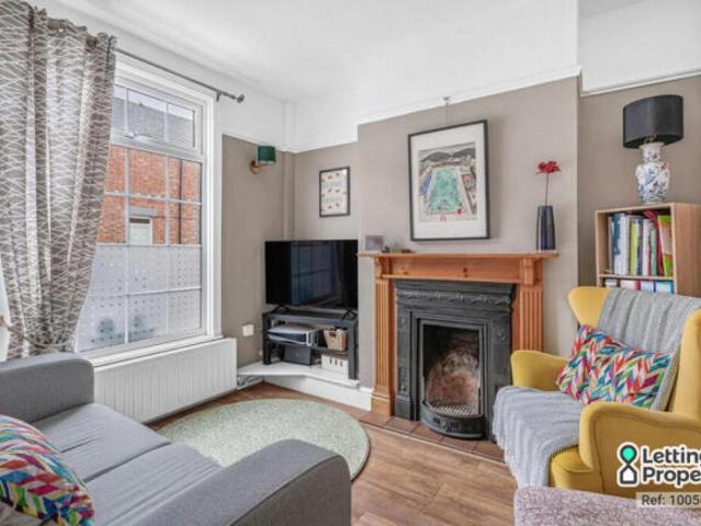 3 bedroom terraced house for rent in St. Giles Street, New Bradwell, Milton Keynes, Buckinghamshire, MK13 0BE, MK13