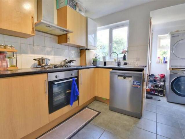 3 bedroom terraced house for rent in St. James Road, Watford, Hertfordshire, WD18