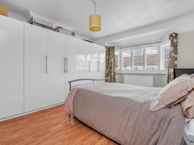 3 bedroom terraced house for rent in St. James's Road, SE1