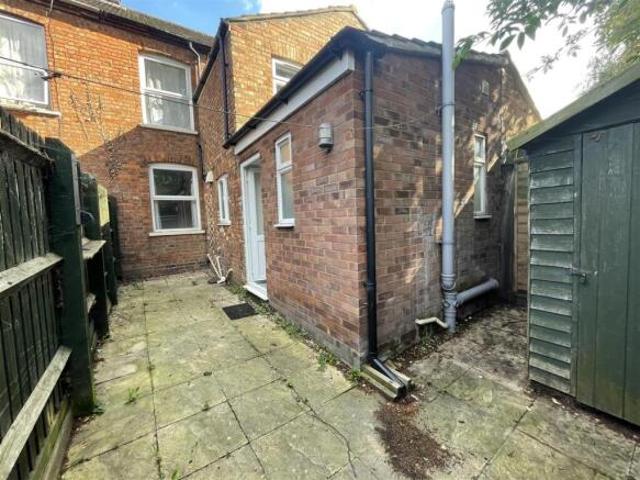 3 bedroom terraced house for rent in St. Leonards Street, Bedford, MK42