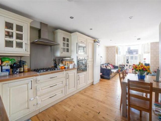3 bedroom terraced house for rent in St. Mary's Road, London, SE25