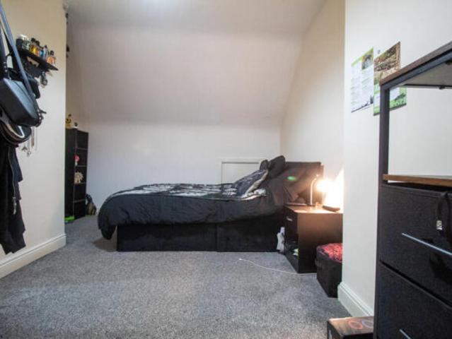 3 bedroom terraced house for rent in St. Stephens Road, Netherfield, NG2