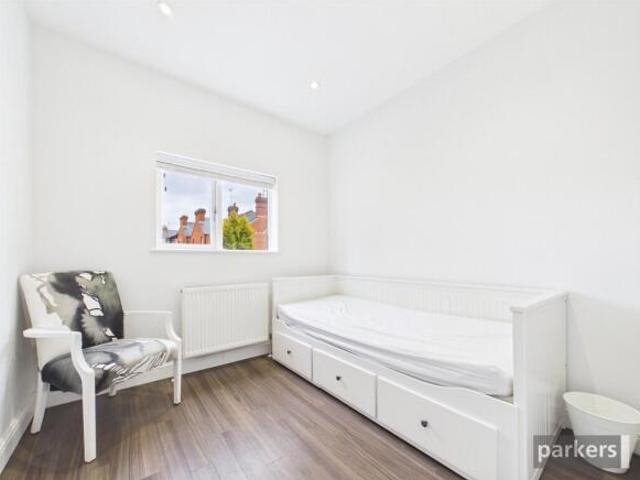 3 bedroom terraced house for rent in St. Peters Road, Reading, Berkshire, RG6