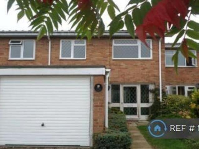 3 Bedroom Terraced House For Rent In Staines upon thames