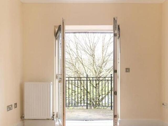 3 Bedroom Terraced House For Rent In Stapleton, Bristol