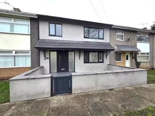 3 bedroom terraced house for rent in Stapleton Road, Warmswort.