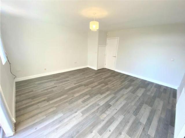 3 bedroom terraced house for rent in Steers Croft, Liverpool, L28