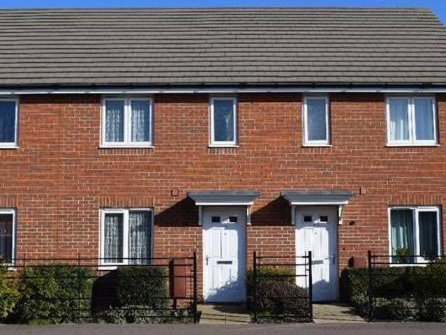 3 bedroom terraced house for rent in Sterling Way CB23