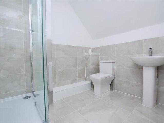 3 bedroom terraced house for rent in Stoke Mill Close, Guildford, Surrey, GU1