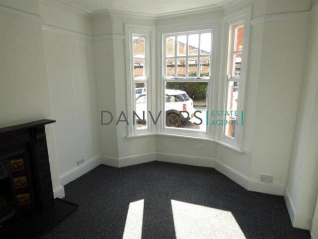 3 bedroom terraced house for rent in Stretton Road, Leicester, LE3