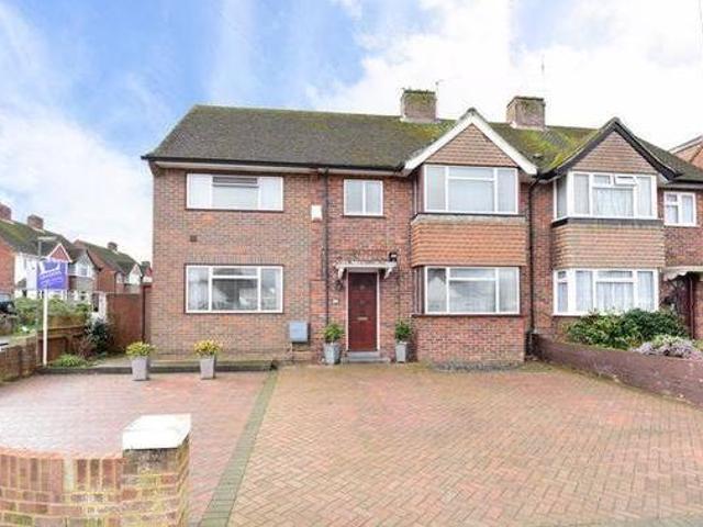 3 bedroom terraced house for rent in Sunbury Lane WaltononThames KT12