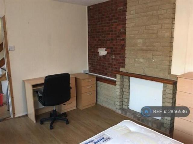 3 bedroom terraced house for rent in Sussex Avenue, Canterbury, CT1
