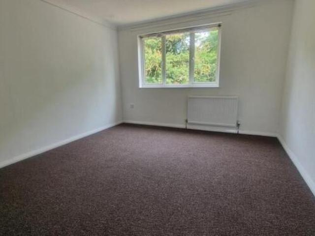 3 bedroom terraced house for rent in Swanspool, Peterborough, PE3