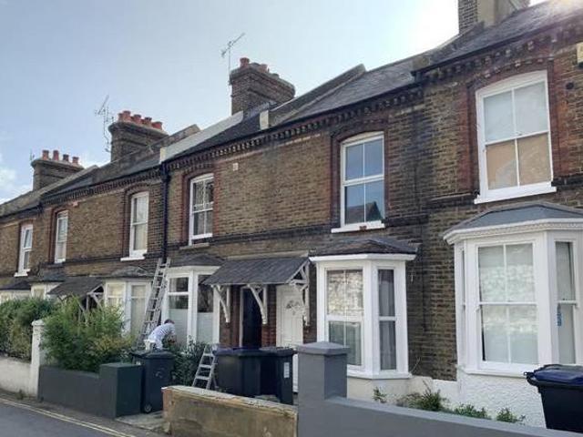 3 bedroom terraced house for rent in Pound Lane CANTERBURY CT1