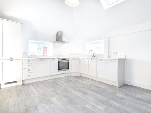 3 bedroom terraced house for rent in Port Hill Barn, Port Hill, Orpington, BR6