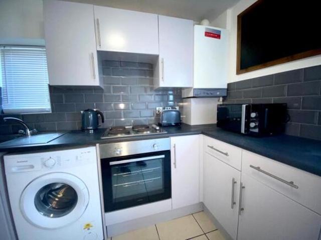 3 bedroom terraced house for rent in Portland St / 3 Bed Apt / AUG 2026, LN5