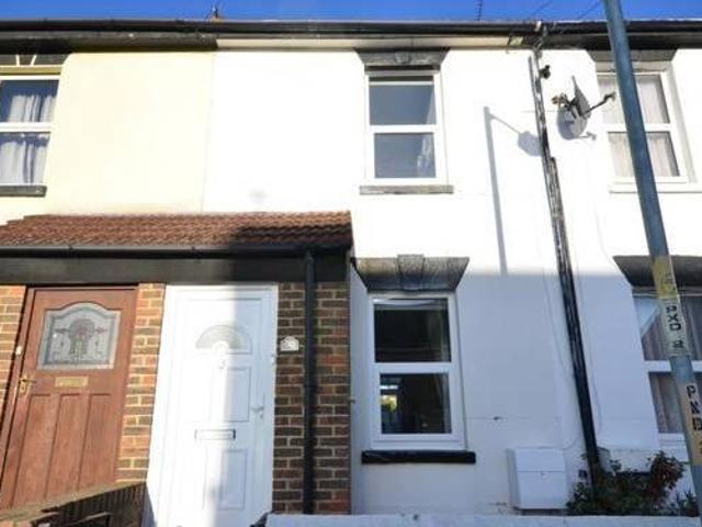 3 bedroom terraced house for rent in Portland Road Gillingham ME7