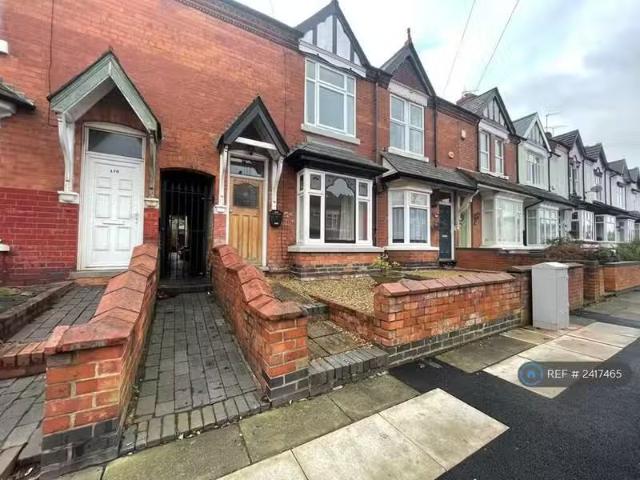 3 bedroom terraced house for rent in Park Road, Smethwick, B67