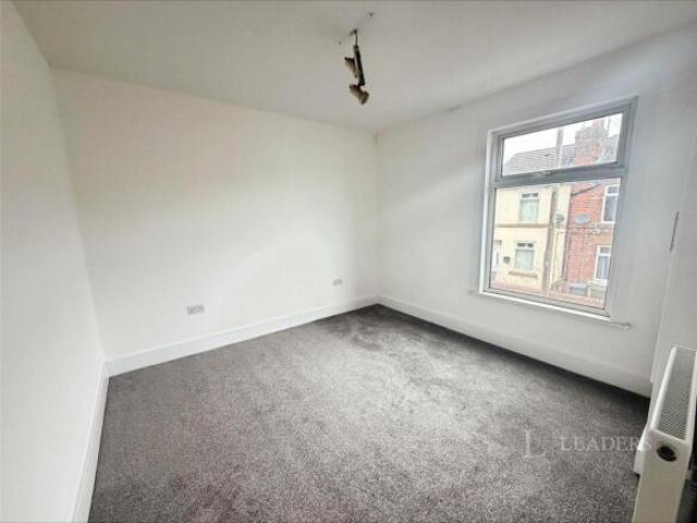 3 bedroom terraced house for rent in Park Street, Swallownest, Sheffield, S26