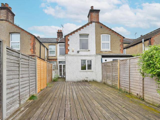 3 bedroom terraced house for rent in Parkgate Road, WD24, Watford, WD24