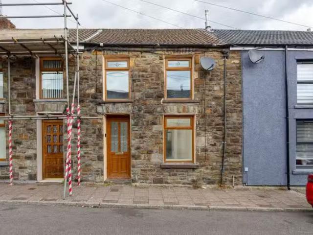3 bedroom terraced house for rent in Parry Street, Ton Pentre.