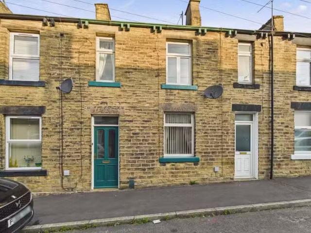 3 bedroom terraced house for rent in Pembroke Street, Skipton.