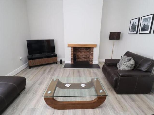 3 bedroom terraced house for rent in Pickmere Street, Warrington, WA5