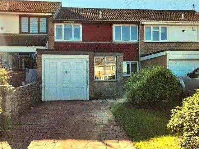 3 bedroom terraced house for rent in Pinewoods, Halesowen, B62.