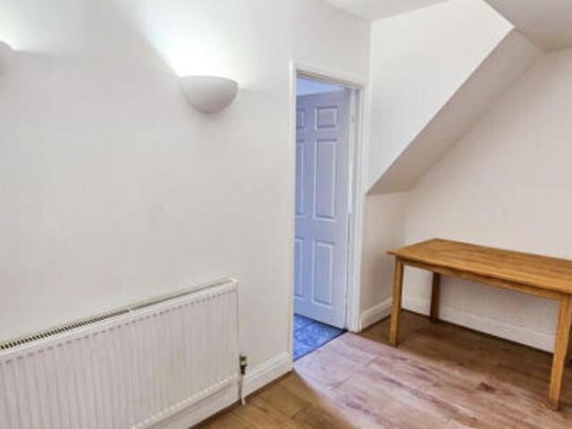3 bedroom terraced house for rent in Plaistow, London, E13