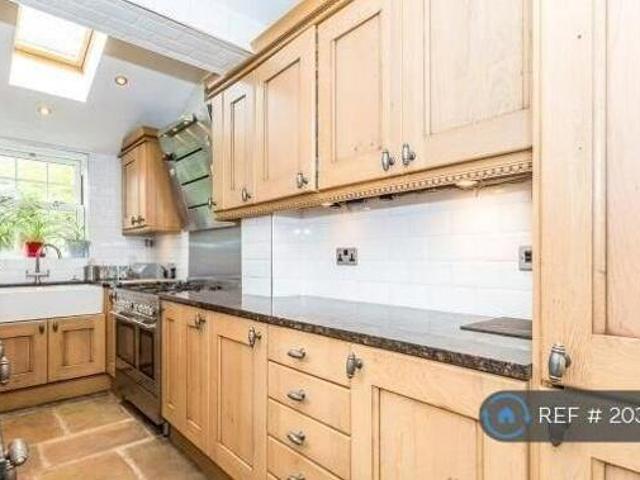 3 Bedroom Terraced House For Rent In Preston