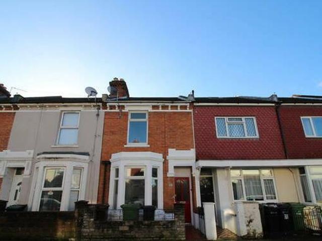 3 bedroom terraced house for rent in Pretoria Road Southsea PO4