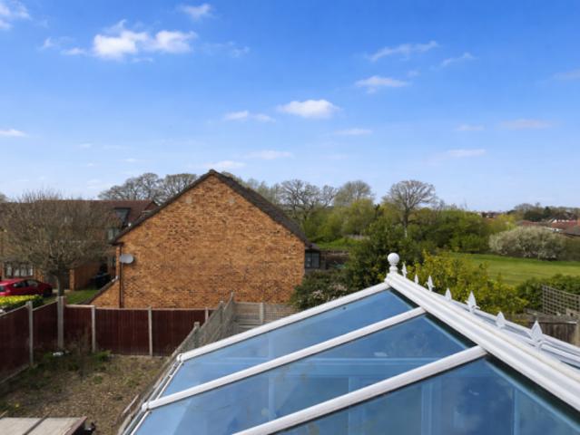 3 bedroom terraced house for rent in Primrose Lane, Shirley, CR0