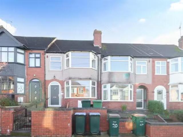 3 bedroom terraced house for rent in Purefoy Road, Cheylesmore.