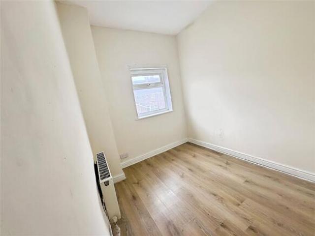 3 bedroom terraced house for rent in Queens Road, Doncaster, South Yorkshire, DN1