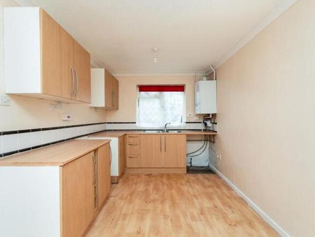 3 bedroom terraced house for rent in Quilter Road, Basingstoke, Hampshire, RG22
