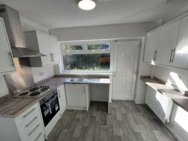3 Bedroom Terraced House For Rent In Quinton