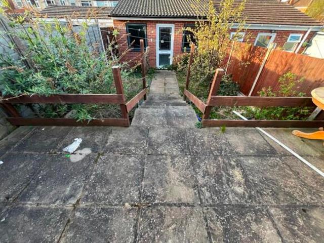 3 bedroom terraced house for rent in Rotherham Road, Coventry, CV6