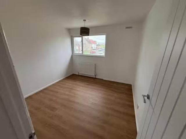 3 bedroom terraced house for rent in Roycroft Road, Bristol, B.