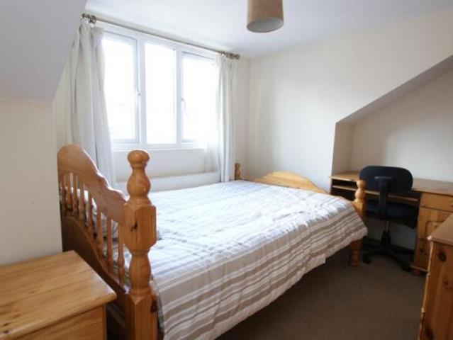 3 bedroom terraced house for rent in Royal Park Road, Hyde Park, Leeds, LS6