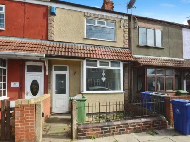 3 bedroom terraced house for rent in Roberts Street, Grimsby.