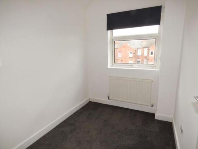 3 bedroom terraced house for rent in Ronald Road, Doncaster, DN4
