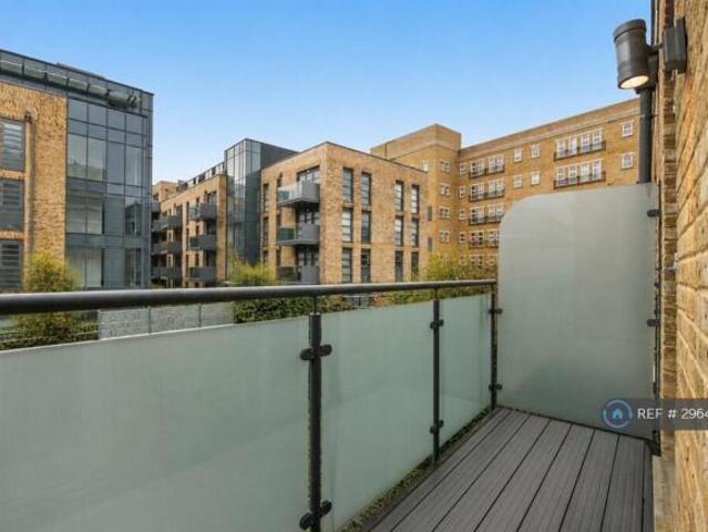 3 bedroom terraced house for rent in Rose Stapleton Terrace, London, SE1