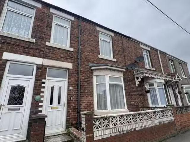 3 bedroom terraced house for rent in Rosemount Road, Bishop Au.