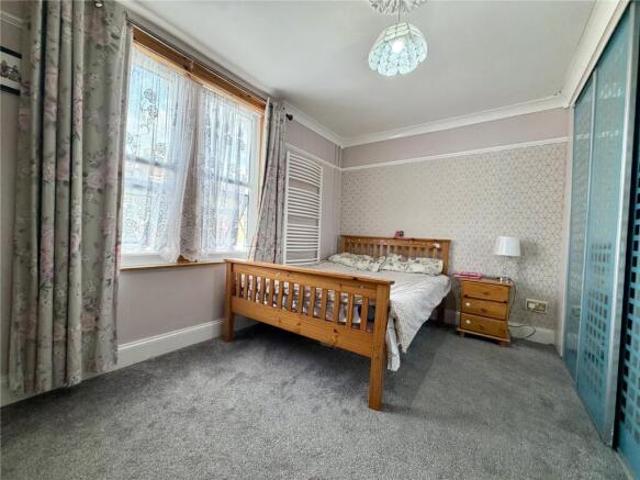 3 bedroom terraced house for rent in Rosebery Street, Swindon, Wiltshire, SN1
