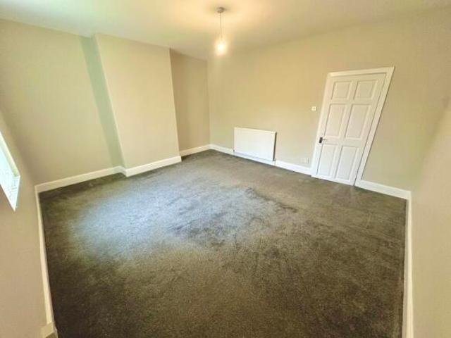 3 bedroom terraced house for rent in Roseville Terrace, LEEDS, LS15