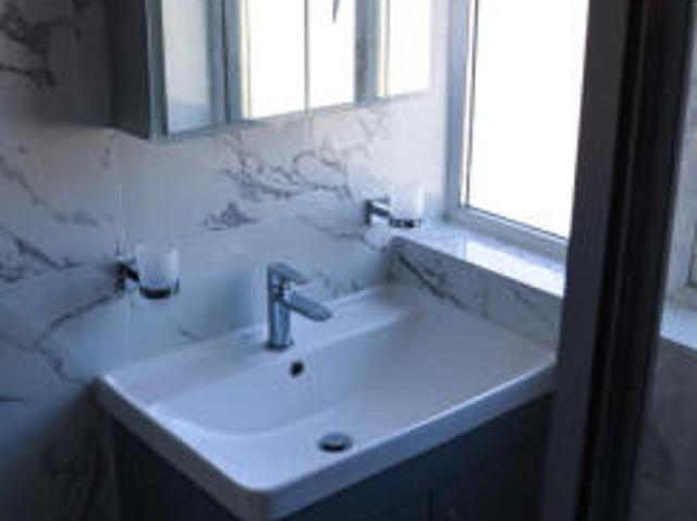 3 bedroom terraced house for rent in Rosher Close, London, E15