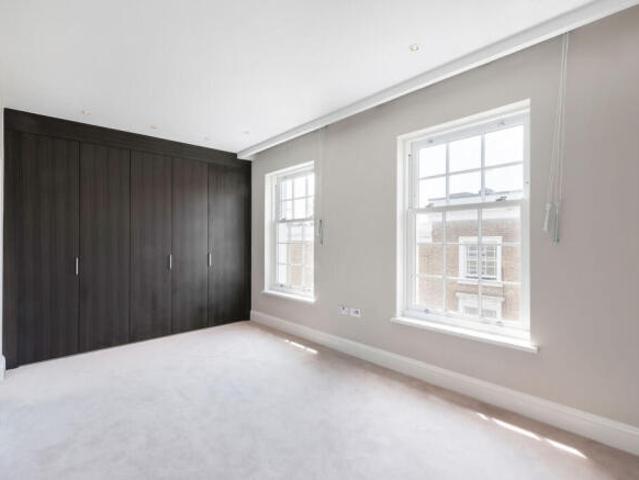 3 bedroom terraced house for rent in Radnor Walk, Chelsea, London, SW3