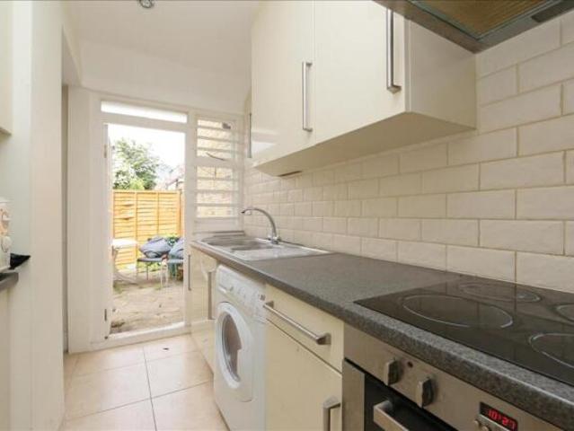 3 bedroom terraced house for rent in Rannoch Road, Hammersmith, London, W6